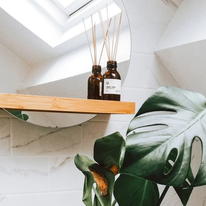 Amber & Musk Reed Diffuser - Handmade Candle Co. – elsh | Eco Living ...